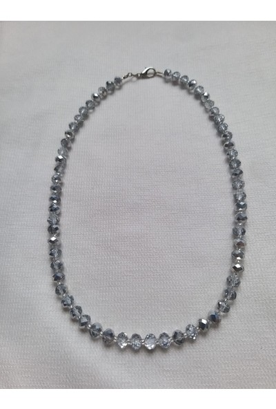 Mikrogirisimciden Kristal Boncuk Kolye