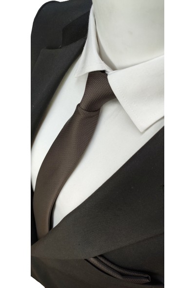 Elegante Cravatte Acı Kahve Renginde Armürlü Dokuma Kravat ve Mendil Elegante Cravatte Acı Kahve Renginde Armürlü Dokuma Kravat ve Mendil