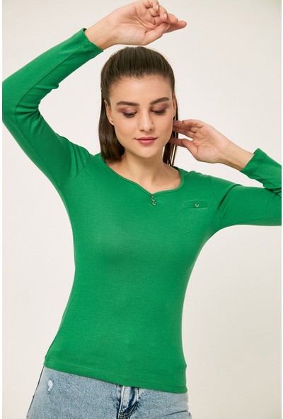 FullaModa Yakası Düğme Detaylı Body FullaModa Yakası Düğme Detaylı Body