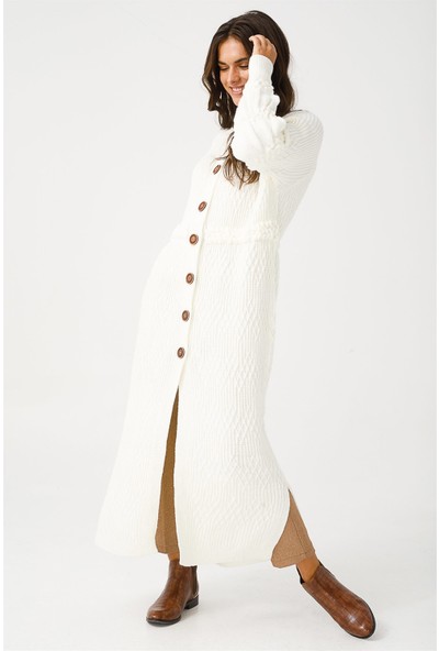 Esswaap Reglan Kol Tam Boy Beli ve Kolları Büzgülü Düğmeli Uzun Hırka Ekru