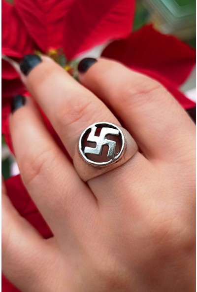 Fildişi Aksesuar Antik Gümüş Kaplama Gamalı Haç Svastika Şekilli El Yapımı Ayarlanabilir Yüzük