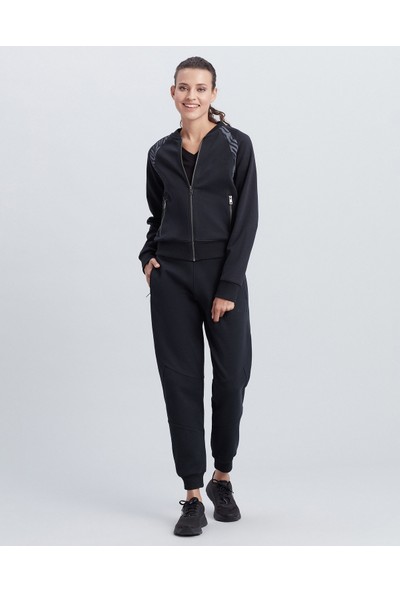 Skechers W Print Detailed Bomber Jacket Kadın Siyah Fermuarlı Eşofman Üstü - S212058-001 Skechers W Print Detailed Bomber Jacket Kadın Siyah Fermuarlı Eşofman Üstü - S212058-001