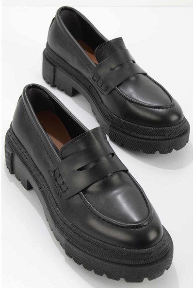 Bambi Siyah Kadın Loafer Ayakkabı K01846000409