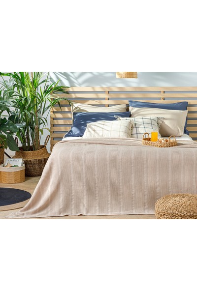 Comb Düz Pamuklu Tek Kişilik Pike 150X220 cm Bej Comb Düz Pamuklu Tek Kişilik Pike 150X220 cm Bej