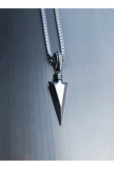 The Collection Triagle Ok Ucu Gümüş Erkek Kolye The Collection Triagle Ok Ucu Gümüş Erkek Kolye