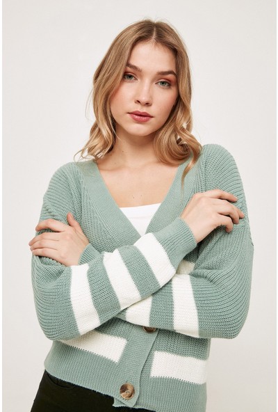 FullaModa Çizgili Düğmeli Triko Hırka