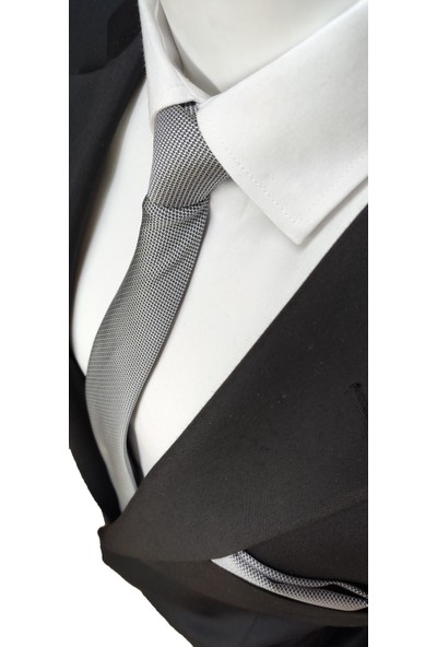 Elegante Cravatte Gümüş Gri Renginde Armürlü Oxford Desen Kravat ve Mendil Elegante Cravatte Gümüş Gri Renginde Armürlü Oxford Desen Kravat ve Mendil