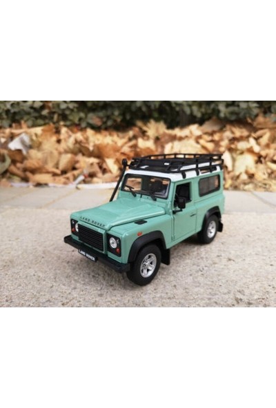 Welly Land Rover Defender 1/24 Ölçek Model Araba Welly Land Rover Defender 1/24 Ölçek Model Araba