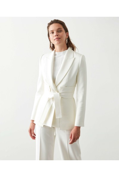 İpekyol Nervür Dikişli Blazer