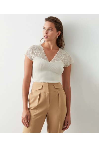 İpekyol Dantel Mix Tişört