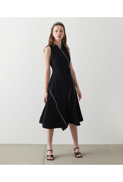 İpekyol Düğme Aksesuarlı Smokin Elbise