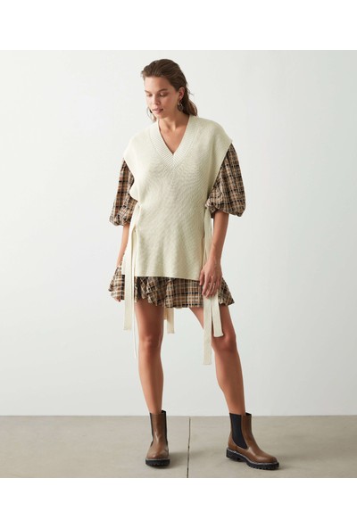 İpekyol Kuşak Detaylı Süveter