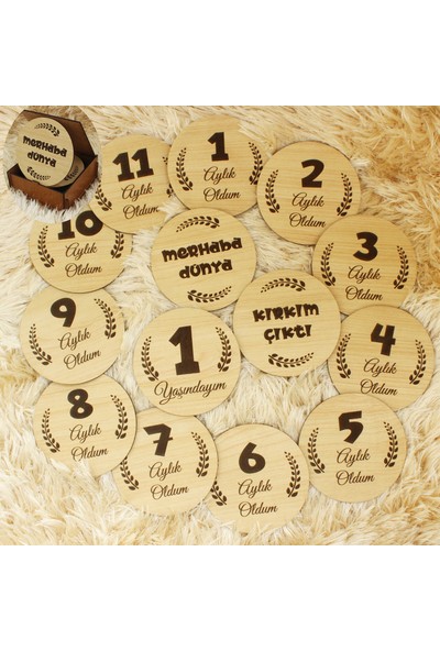 Hediye Delisi Bebek Aylık Ahşap Anı Kartları Hediye Delisi Bebek Aylık Ahşap Anı Kartları