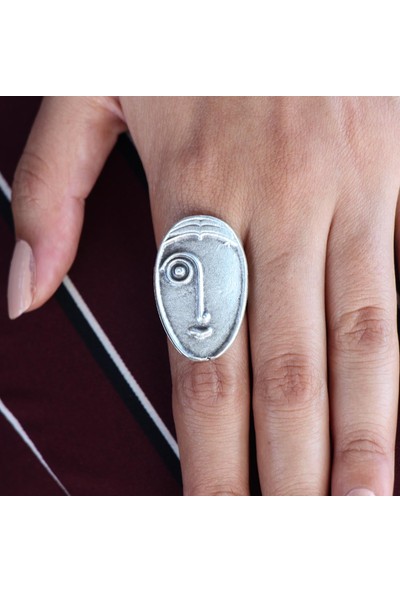 Koof Craft Silüet Model Antik Gümüş Kaplama Ayarlanabilir Yüzük - 65351 Koof Craft Silüet Model Antik Gümüş Kaplama Ayarlanabilir Yüzük - 65351