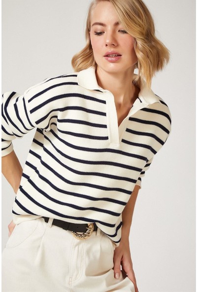 AQE FASHION Kadın Beyaz Polo Yaka Crop Kesim Triko Kazak AQE FASHION Kadın Beyaz Polo Yaka Crop Kesim Triko Kazak