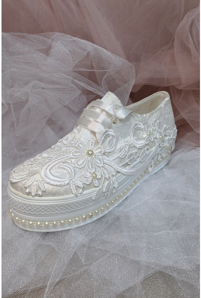 Berush Bride 220 Serisi Dolgu Topuk Güpürlü Gelinlik Ayakkabısı