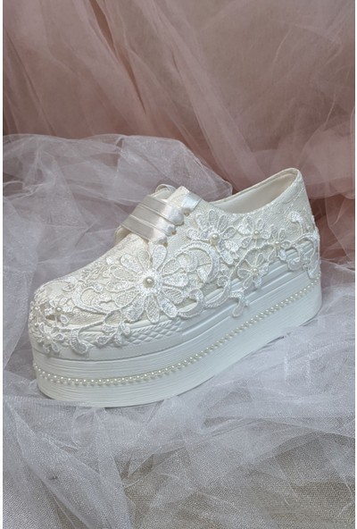 Berush Bride 340 Serisi Dolgu Topuk Çiçek Güpürlü Gelinlik Ayakkabısı