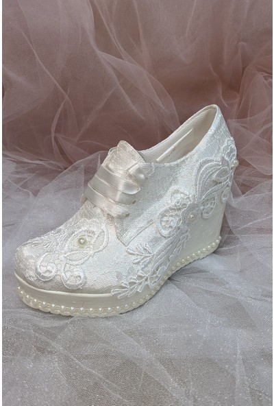 Berush Bride 418 Serisi Dolgu Topuk Güpürlü Gelinlik Ayakkabısı