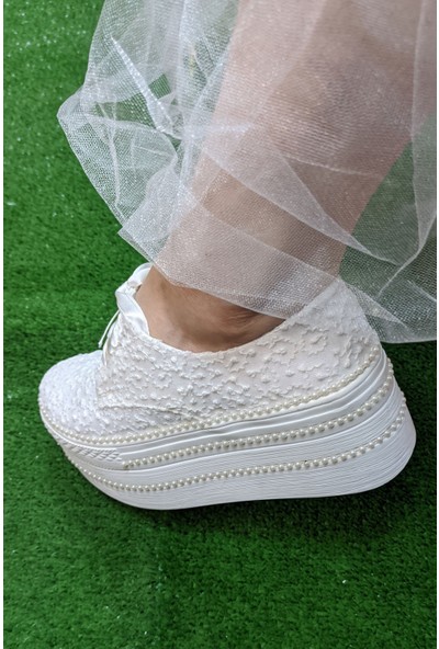 Berush Bride 300 Serisi Dolgu Topuk Sıra Incili Gelinlik Ayakkabısı Berush Bride 300 Serisi Dolgu Topuk Sıra Incili Gelinlik Ayakkabısı
