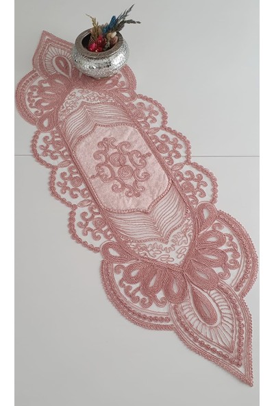 Wenessi Anglez Kordon Işlemeli Kadife Runner Pudra Wenessi Anglez Kordon Işlemeli Kadife Runner Pudra