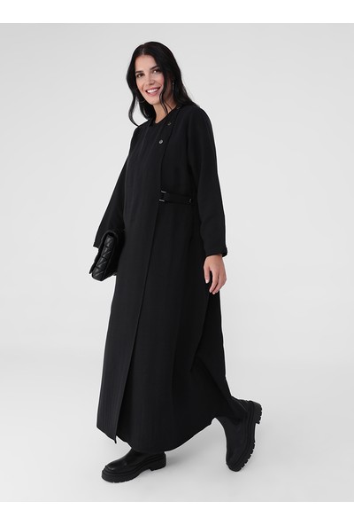 Alia Büyük Beden Doğal Kumaş Karışımlı Kemer Detaylı Yakası Çıtçıtlı Pardesü- Ferace - Siyah - Alia Alia Büyük Beden Doğal Kumaş Karışımlı Kemer Detaylı Yakası Çıtçıtlı Pardesü- Ferace - Siyah - Alia