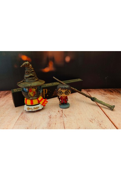 Hediye Deposu Harry Potter Asa, Harry Potter Müzikli Hogwarts Renk Değiştiren Kar Küresi ve Biblo Hediye Deposu Harry Potter Asa, Harry Potter Müzikli Hogwarts Renk Değiştiren Kar Küresi ve Biblo