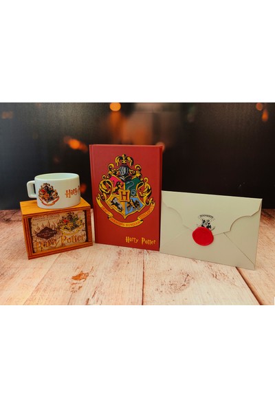 Hediye Deposu Harry Potter Kutulu Kupa Mektup ve Parlak Defter Hediye Deposu Harry Potter Kutulu Kupa Mektup ve Parlak Defter