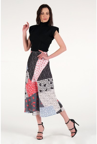 Bomestida Kadın Çok Renkli Desenli Uzun Etek Bomestida Kadın Çok Renkli Desenli Uzun Etek