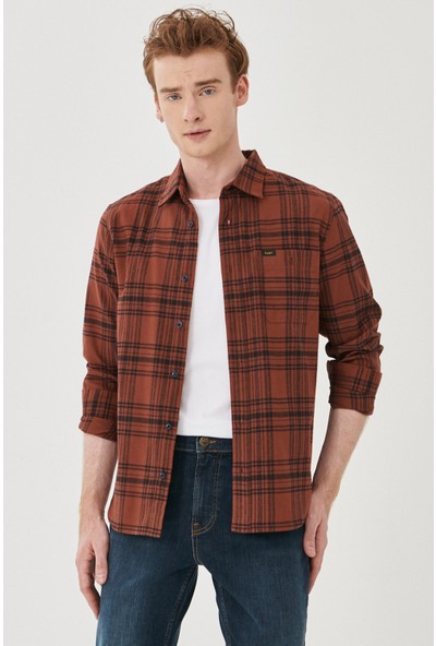 Lee Regular Fit Normal Kesim %100 Pamuk Uzun Kollu Gömlek Lee Regular Fit Normal Kesim %100 Pamuk Uzun Kollu Gömlek