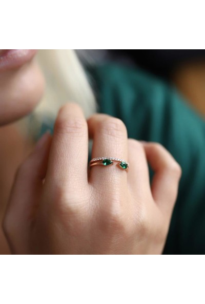 Zümrüt Renkli Ikili Damla Yüzük