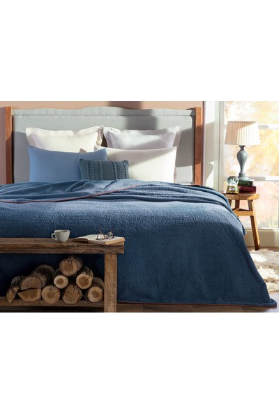Madame Coco Claire Tek Kişilik Sherpa Düz Battaniye - Indigo Madame Coco Claire Tek Kişilik Sherpa Düz Battaniye - Indigo