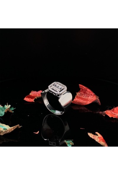 MYOROGOLD 14 Ayar Baget Beyaz Altın Yüzük MYOROGOLD 14 Ayar Baget Beyaz Altın Yüzük