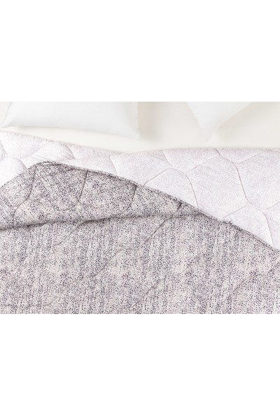 Madame Coco Silana Tek Kişilik Micro Yorgan - Mürdüm Madame Coco Silana Tek Kişilik Micro Yorgan - Mürdüm