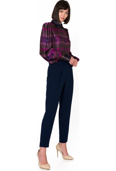 GIZIA Pilili Havuç Kesim Lacivert Basic Pantolon GIZIA Pilili Havuç Kesim Lacivert Basic Pantolon