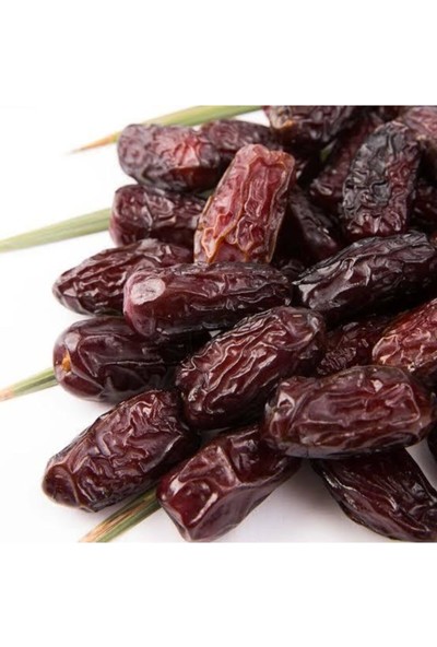 By Tuna Kuruyemiş Safavi Medine Hurması 2,5 kg