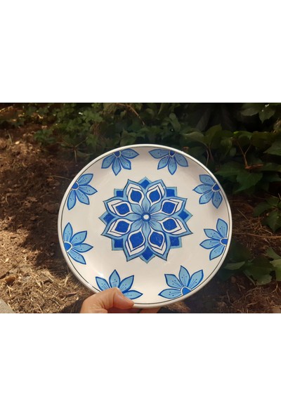 Elvaneli Çini Desenli Tabak Çalışması