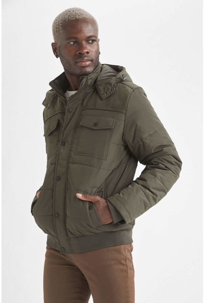 DeFacto Slim Fit Çıkarılabilir Kapüşonlu Polar Astarlı Isı Yalıtımlı Suni Kürklü Kalın Mont R2303AZ21WN