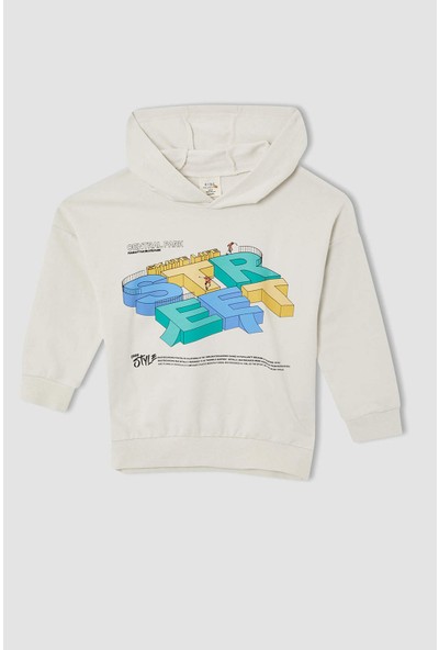 DeFacto Erkek Çocuk Regular Fit Baskılı Kapüşonlu İçi Yumuşak Tüylü Sweatshirt V9755A621WN DeFacto Erkek Çocuk Regular Fit Baskılı Kapüşonlu İçi Yumuşak Tüylü Sweatshirt V9755A621WN
