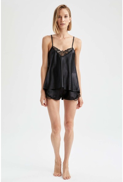 DeFacto İp Askılı V Yaka Danteli Saten Mini Şort Takımı W5993AZ21WN