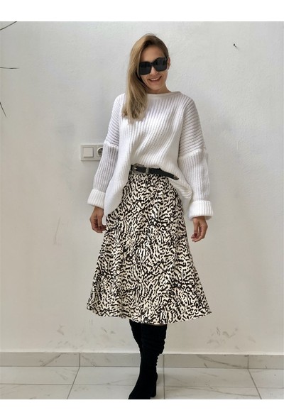 Gözde Tasarım Butik Midi Boy Beli Lastikli Leopar Saten Etek Gözde Tasarım Butik Midi Boy Beli Lastikli Leopar Saten Etek