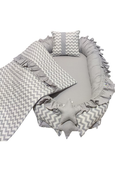 Bebek Atölyesi Babynest ve Yorgan Fırfır Kenar Gri Zigzag