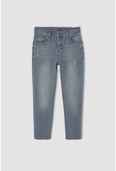 DeFacto Erkek Çocuk Slim Fit Yırtık Detaylı Jean Pantolon U8276A621WN