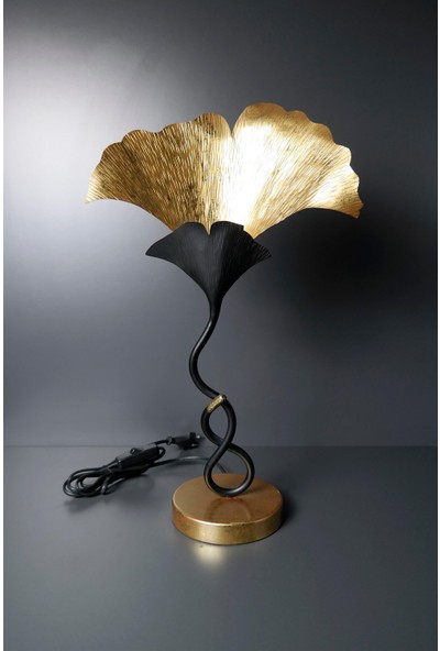 Joy Home&Accessories El Yapımı Gold Kaideli Yaprak Desenli Metal Abajur 48 cm Joy Home&Accessories El Yapımı Gold Kaideli Yaprak Desenli Metal Abajur 48 cm