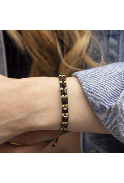 Myra Gold Brown Hematit Taşlı Ipli Bileklik Myra Gold Brown Hematit Taşlı Ipli Bileklik
