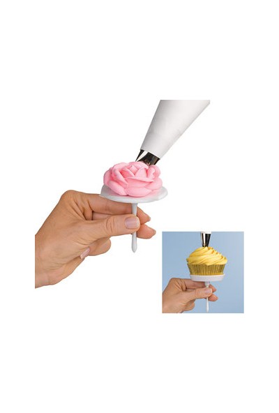 Pasta Works Gül Yapma ve Cupcake Süsleme Standı Pasta Works Gül Yapma ve Cupcake Süsleme Standı
