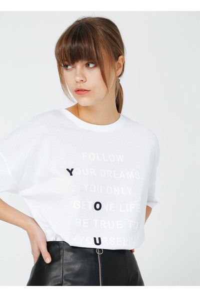 Fabrika Kadın Beyaz Bisiklet Yaka T-Shirt Fabrika Kadın Beyaz Bisiklet Yaka T-Shirt