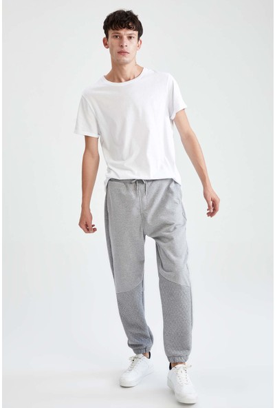 DeFacto Regular Fit İçi Yumuşak Tüylü Jogger Eşofman Altı V6121AZ21WN DeFacto Regular Fit İçi Yumuşak Tüylü Jogger Eşofman Altı V6121AZ21WN