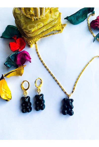 Mingy Siyah Jelibon Ayıcıklı Haribo Model Gold Zincir Kolye ve Altın Kaplama Küpe Seti Mingy Siyah Jelibon Ayıcıklı Haribo Model Gold Zincir Kolye ve Altın Kaplama Küpe Seti