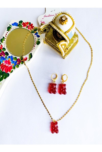 Mingy Simli Jelibon Ayıcıklı Haribo Model Gold Zincir Kolye ve Altın Kaplama Küpe Seti Kırmızı Mingy Simli Jelibon Ayıcıklı Haribo Model Gold Zincir Kolye ve Altın Kaplama Küpe Seti Kırmızı