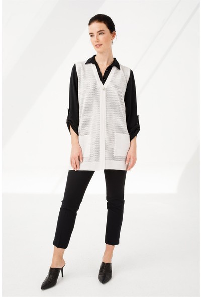 Mutlu Ertan Cep Detaylı Ajur Triko Yelek-Ekru